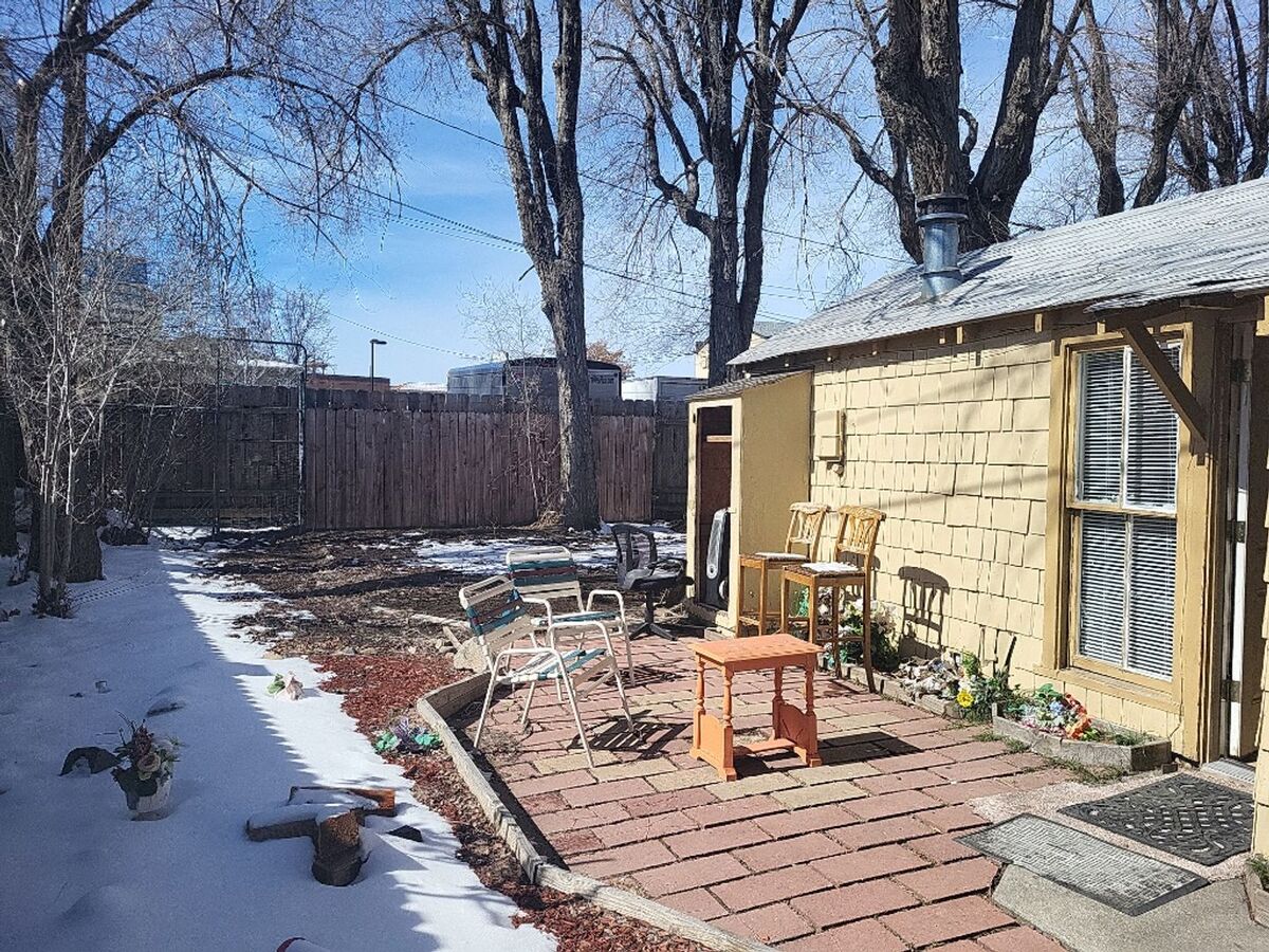 140 Hubbard Way Cottage A - With Private Patio... Apartments Reno, NV