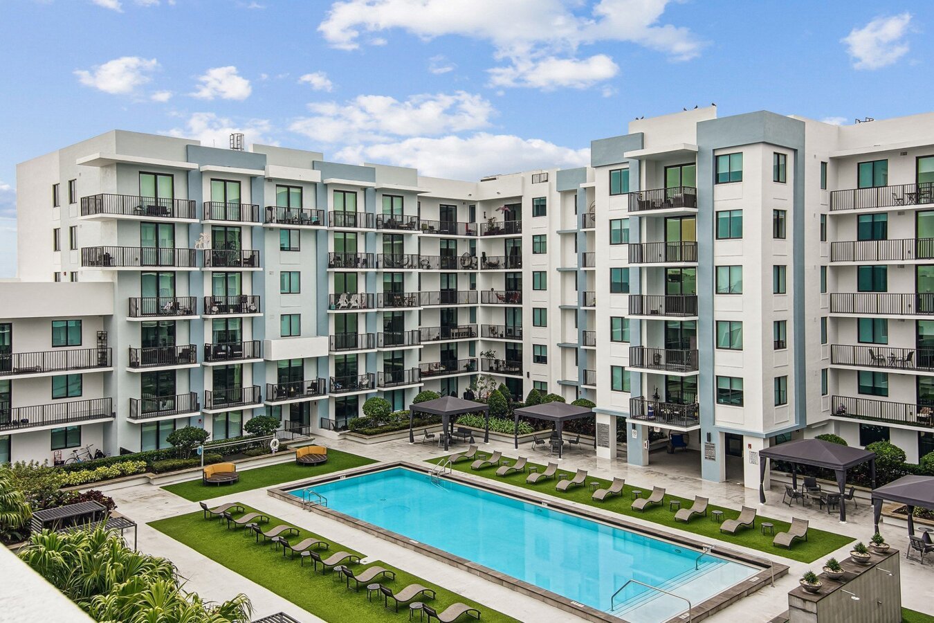 Twenty2 West Apartments - 2201 Ludlam Rd West Miami, FL