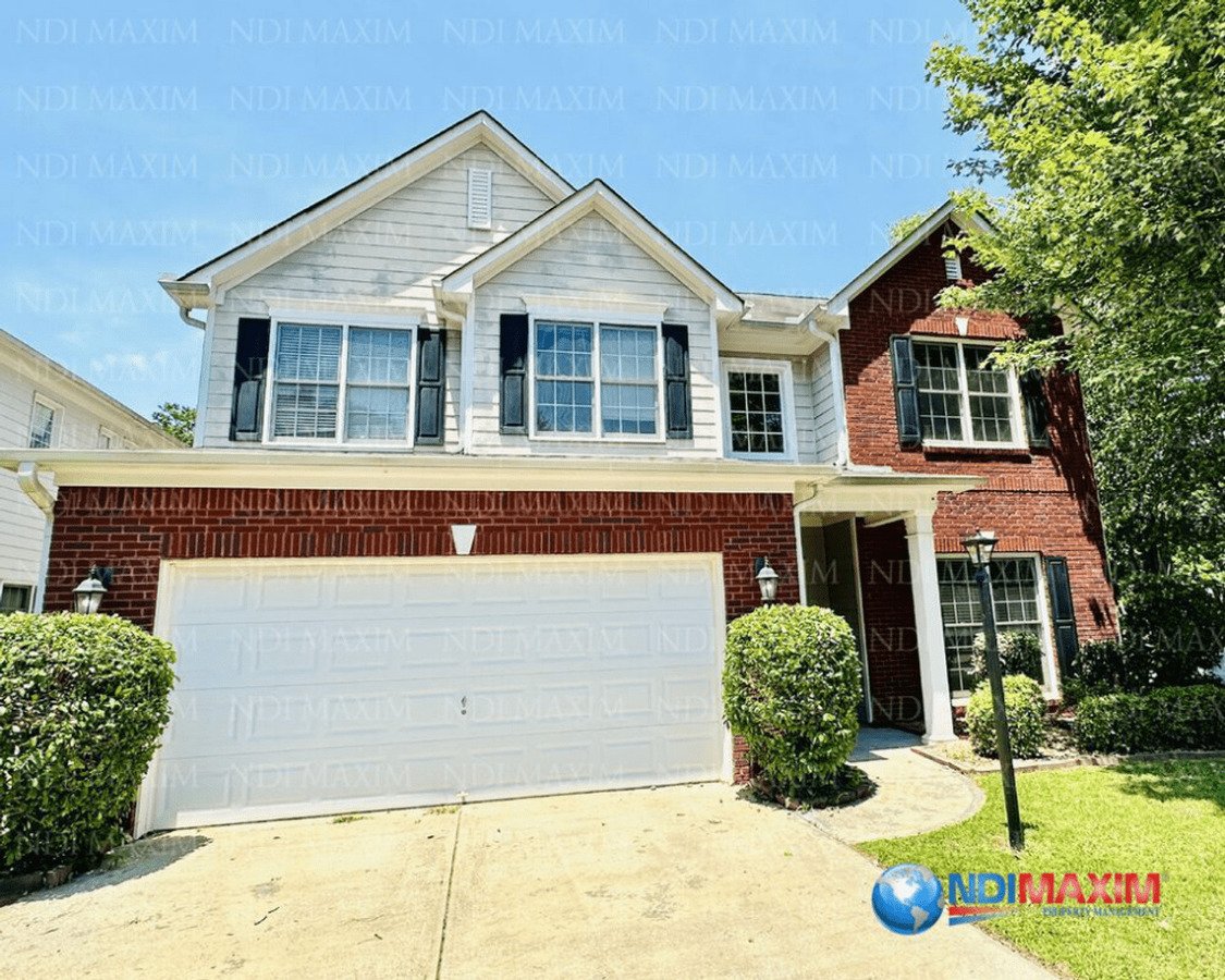 Nice House Overlooking Pool And Playground In... Apartments Duluth, GA