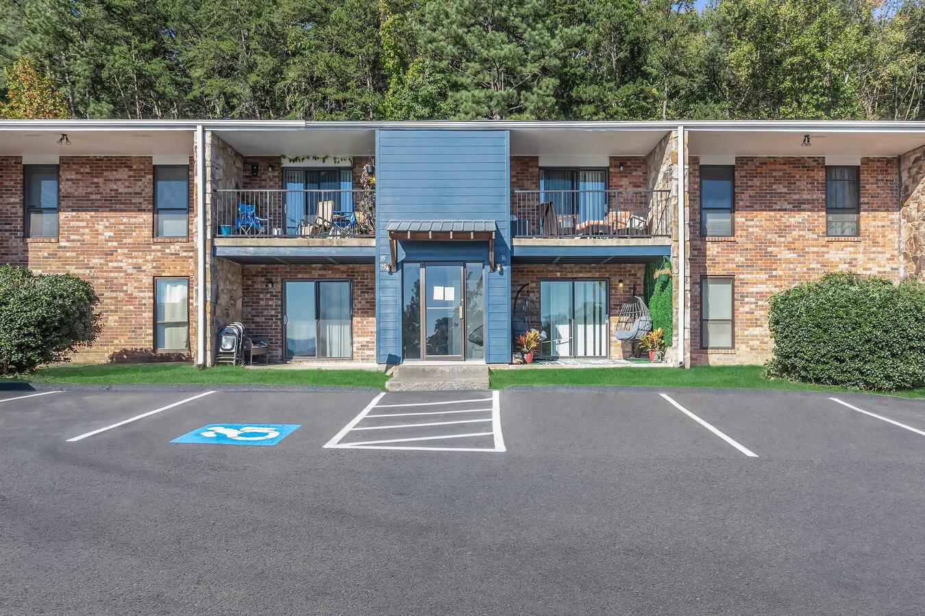 The Ridge Apartments - 3400 Lisa Dr East Ridge, TN | Rentable