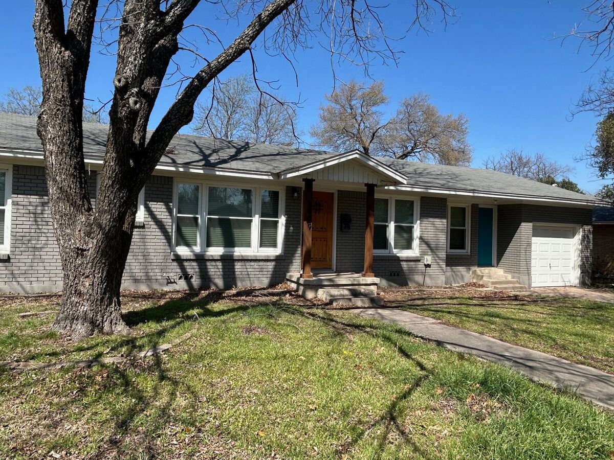 Updated Central Waco Home Apartments Waco, TX | Rentable