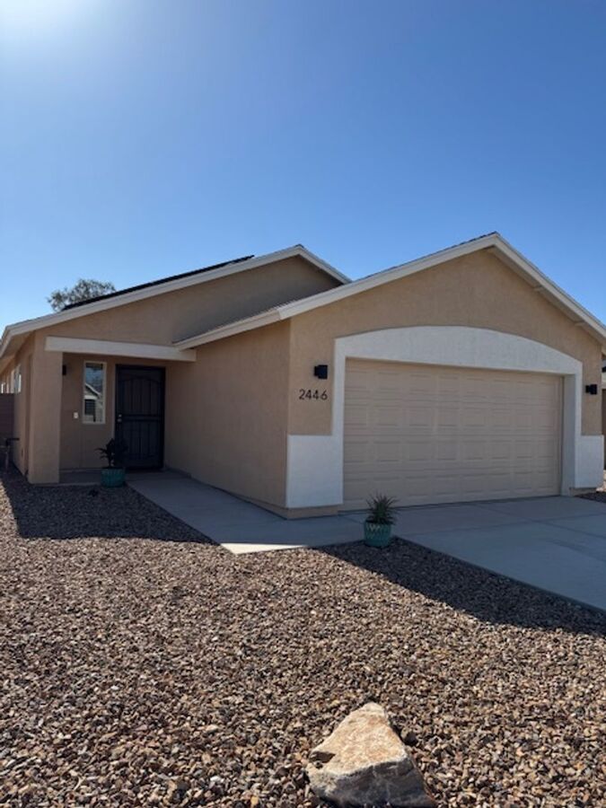 East- New Build 3 Bedroom Rental Homes! Apartments Tucson, AZ
