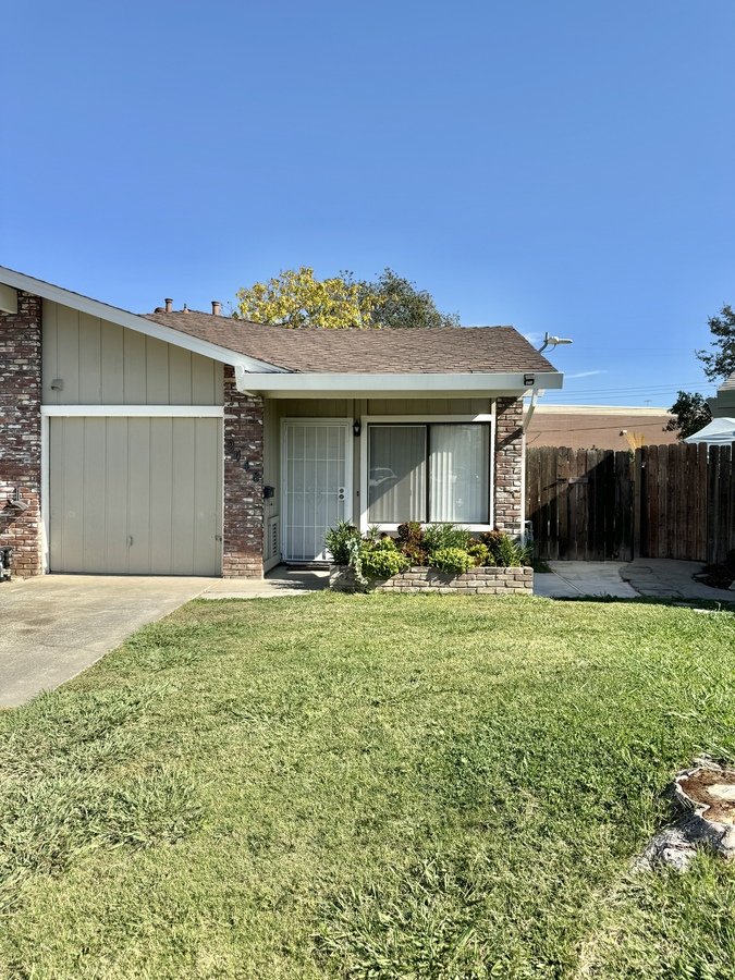 2448 2450 Wurth Ct Sacramento, CA Apartment for Rent