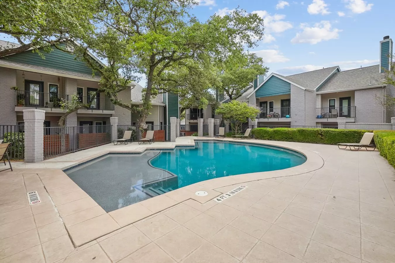 Apex Apartments - 13999 Old Blanco Rd San Antonio, TX