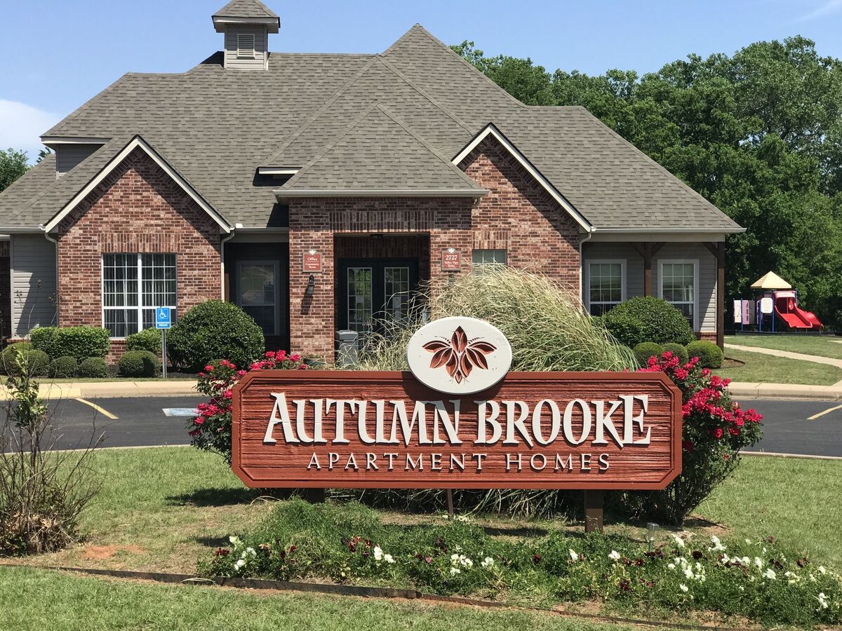 Autumn Brooke Apartments - 2727 Valley View Dr Chickasha, OK