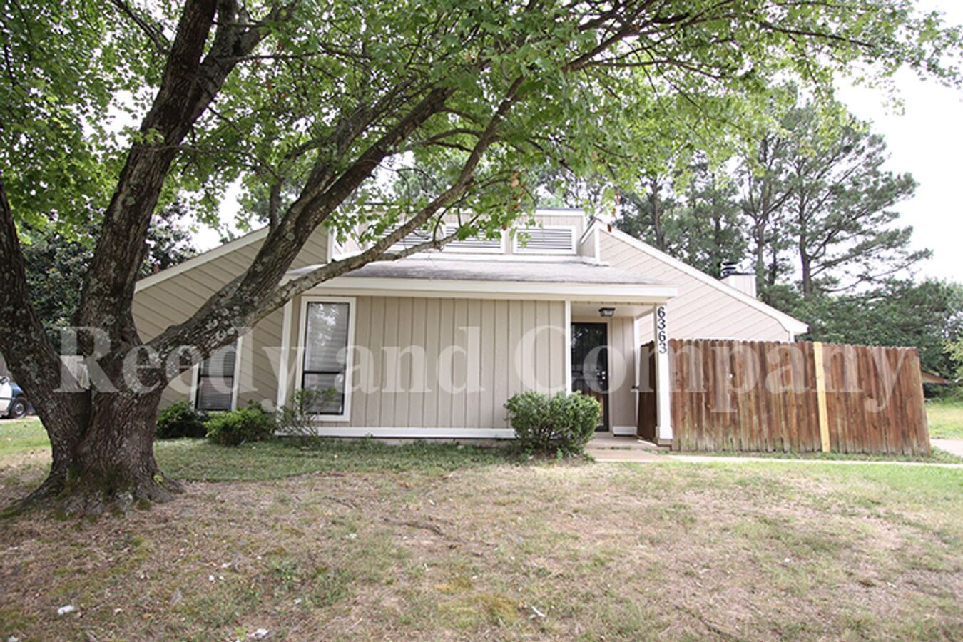 Welcome To 6363 Thistlebrook Drive! Apartments Memphis, TN