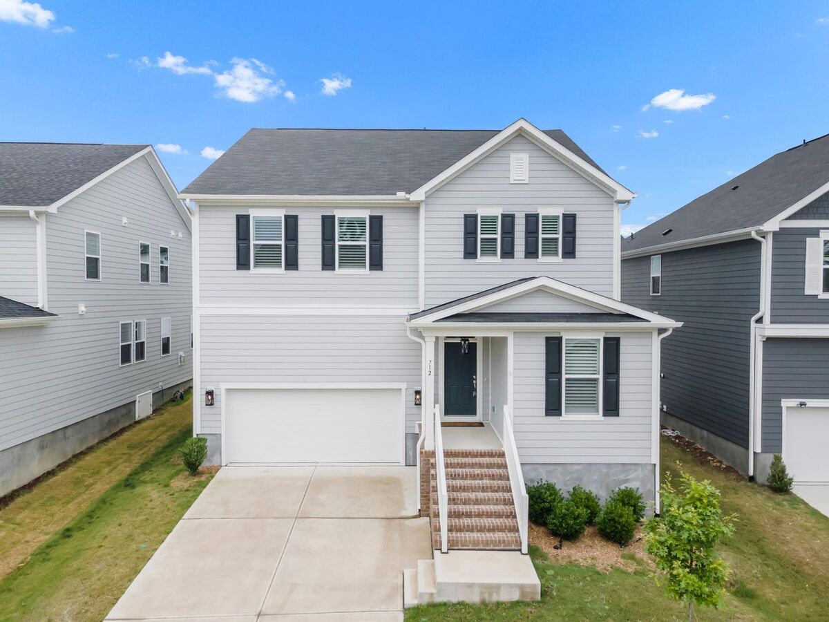 Spacious 5-bedroom Home With Modern Upgrades In... Apartments Wake ...