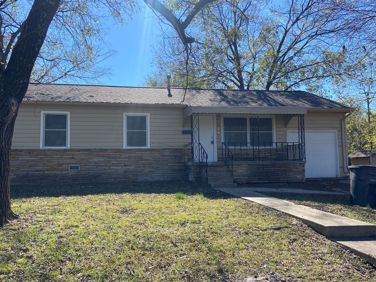 Newly Updated 3 Bedroom Home By Suburban Acres... Apartments Tulsa, OK