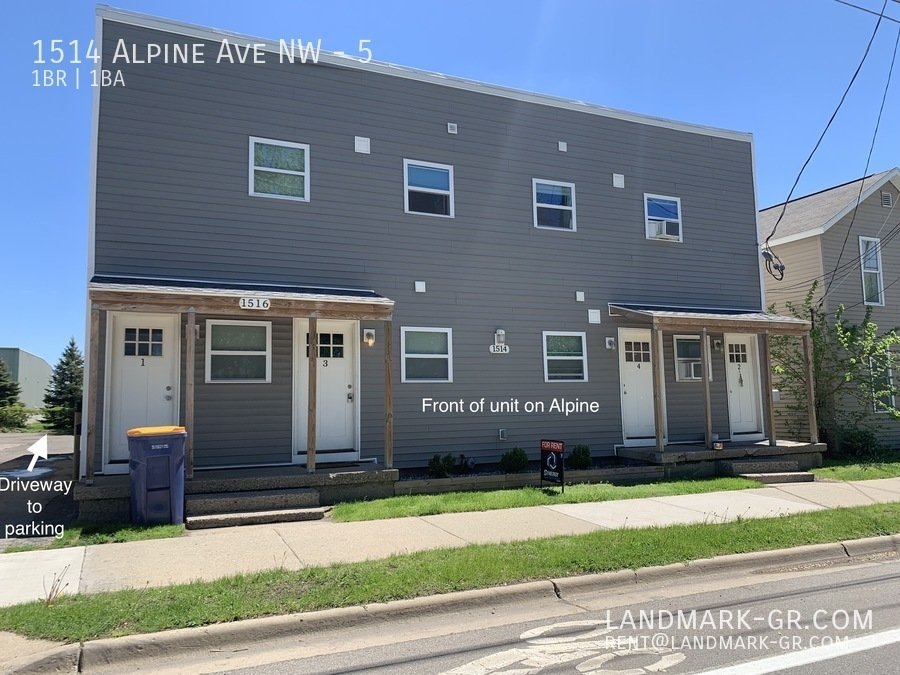 1514 Alpine Ave NW Grand Rapids, MI Apartment for Rent