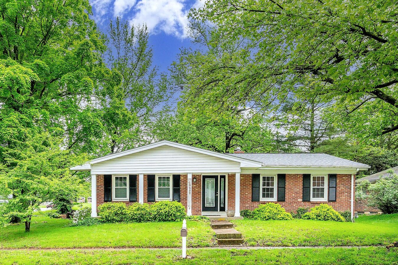 3-bedroom Home In Lindbergh School District Near... Apartments St Louis, MO