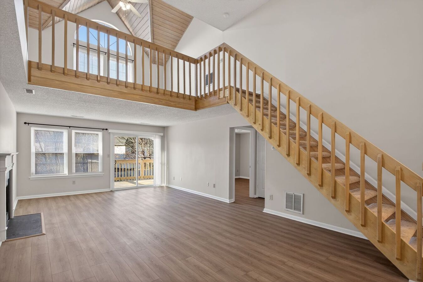 Beautiful Open Floor Plan Apartments Virginia Beach, VA