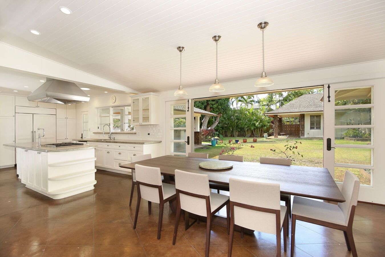 Executive Kahala Home With Detached Cottage Apartments Honolulu, HI
