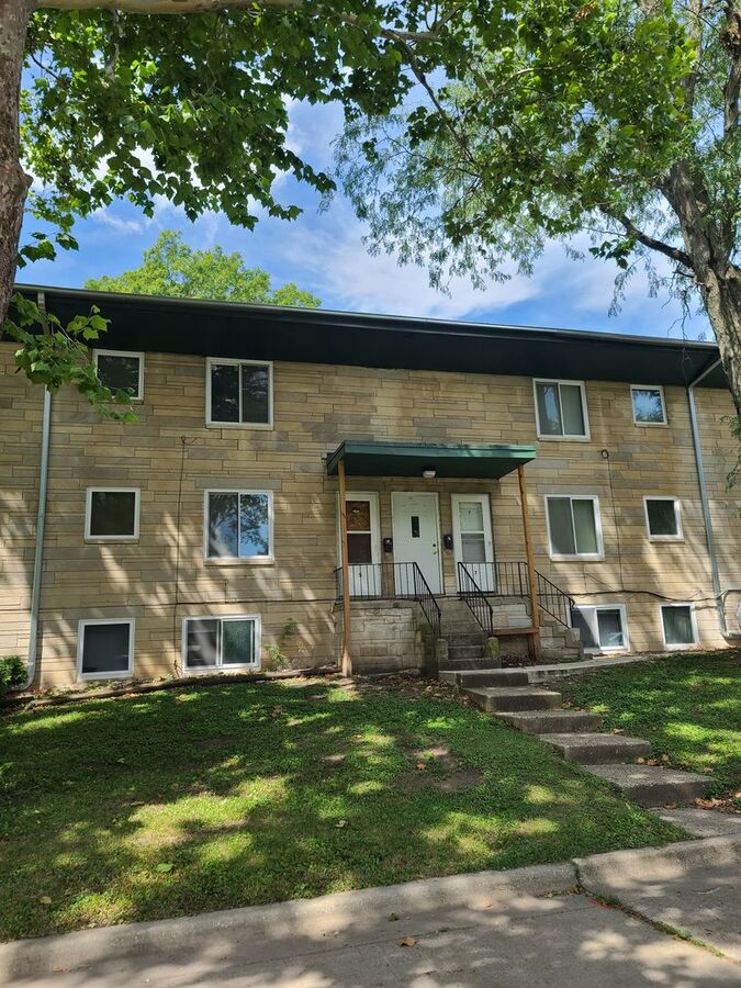 302 W Locust St Urbana, IL Apartment for Rent | Rentable