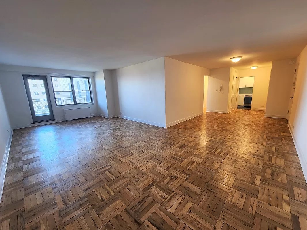 Elegant High-rise Living At Silver Towers ? Kew... Apartments Kew ...