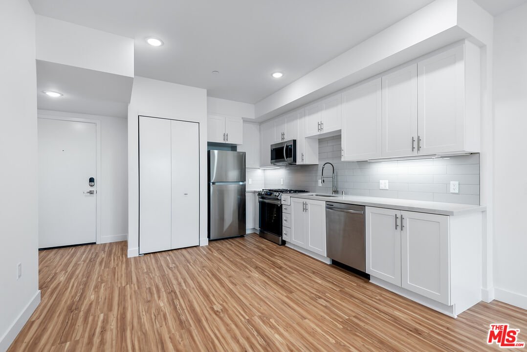 11600 National Blvd Los Angeles, CA Apartment for Rent
