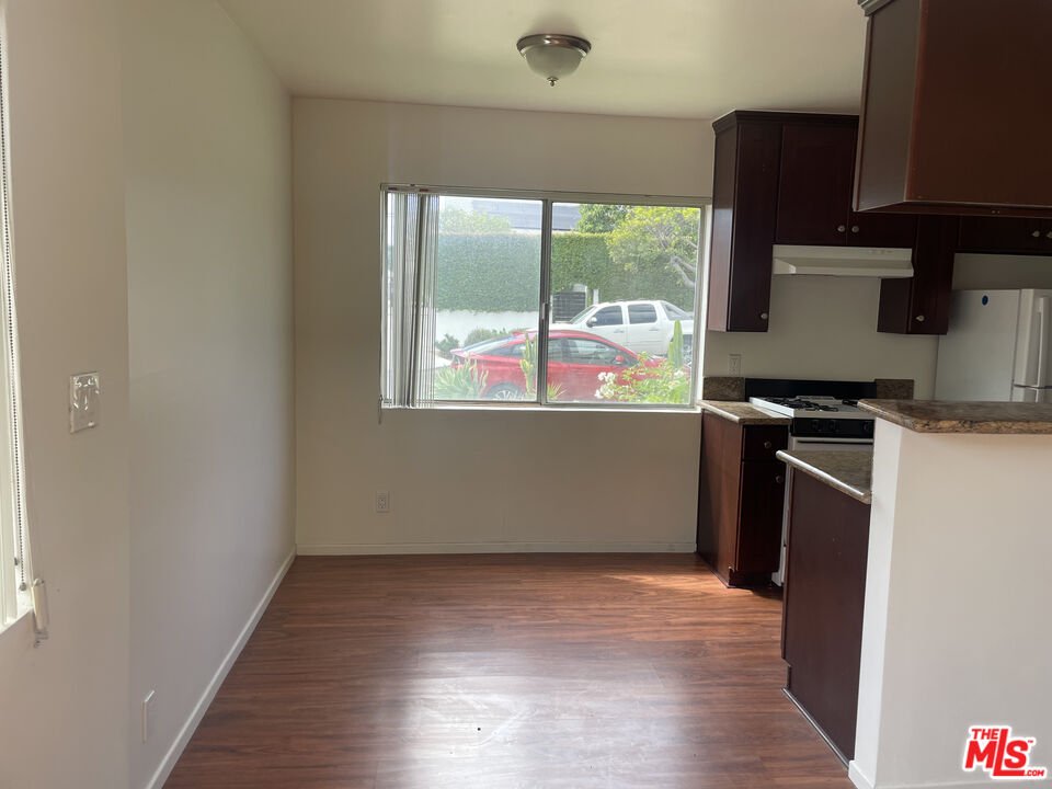 1150 N Commonwealth Ave Los Angeles, CA Apartment for Rent
