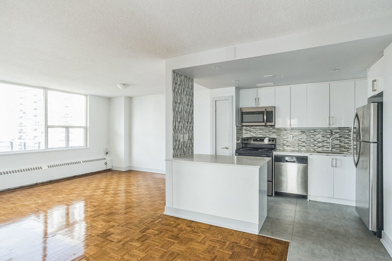 77 Davisville Apartments - 77 Davisville Toronto, ON