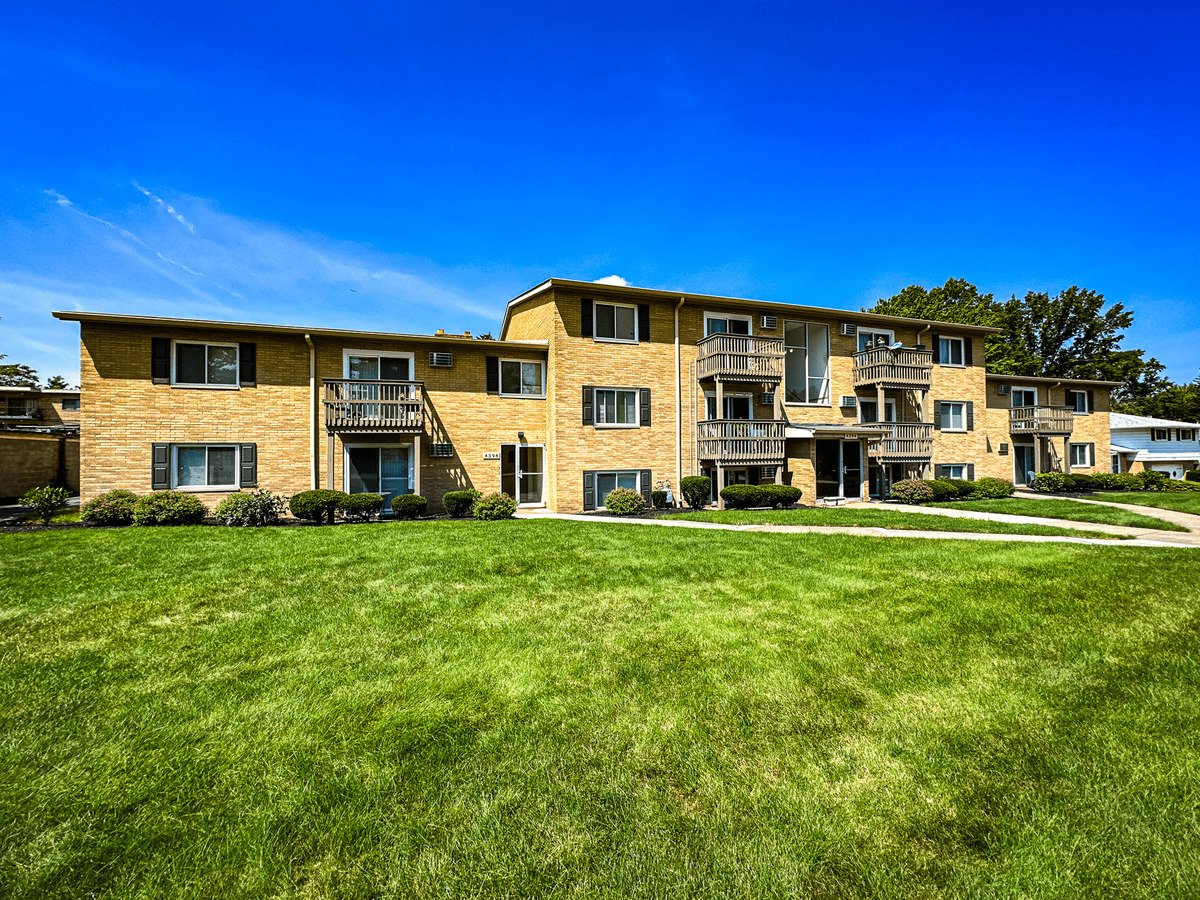 Spring Garden Apartments Fairview Park, OH | Rentable