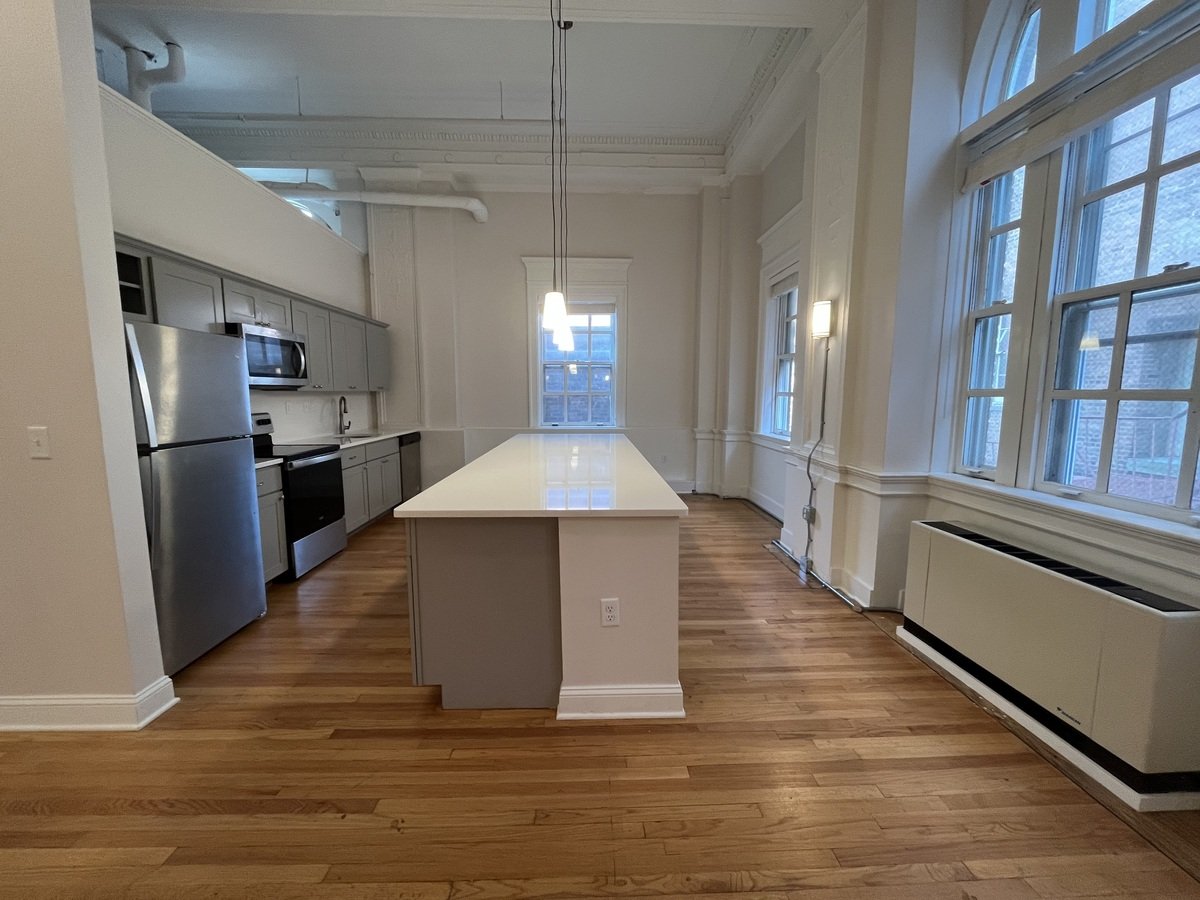 Hendrick Hudson Apartments - 200 Broadway Troy, NY | Rentable