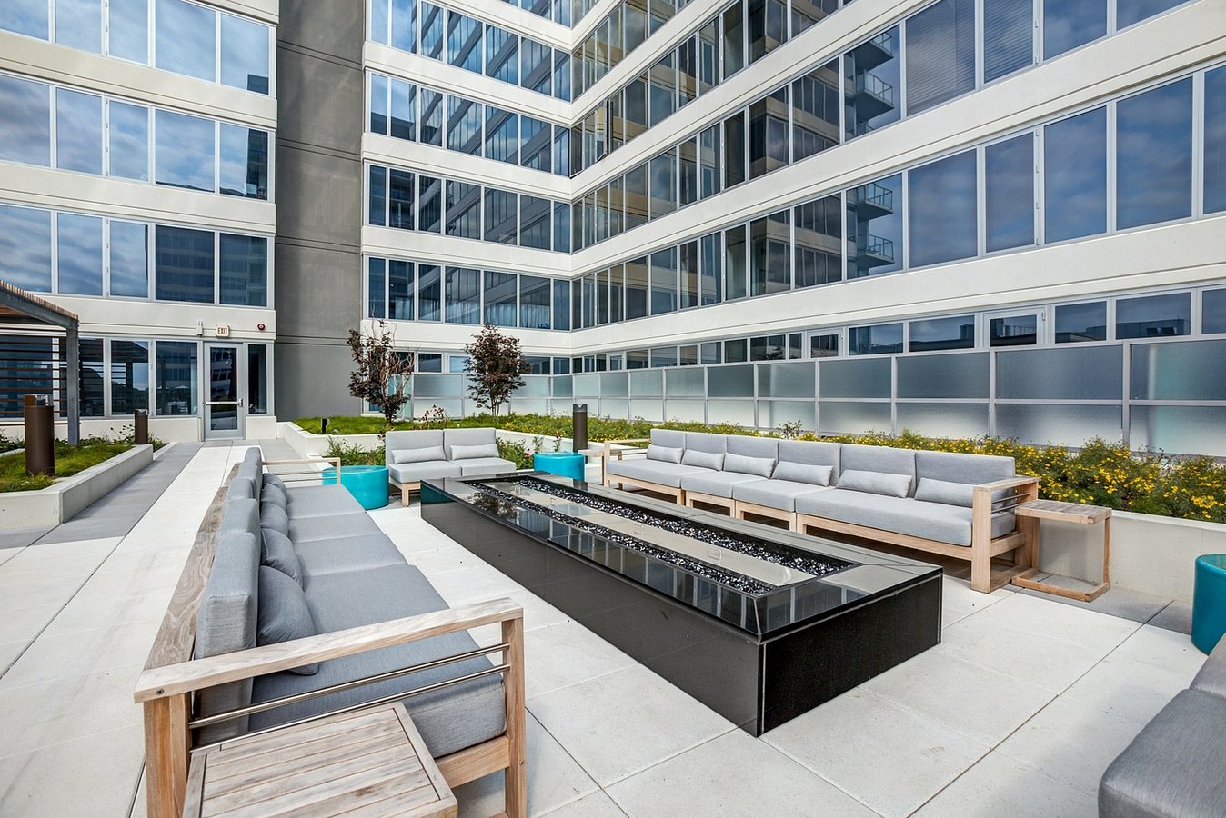 E2 Apartments - 1890 Maple Ave Evanston, IL | Rentable