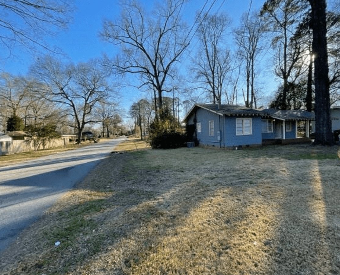 Mid-century Modern Apartments - 2820 Walker St Columbus, GA