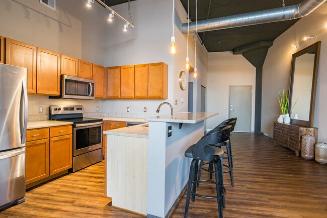 Sherman Lofts Apartments - 10000 S Sherman St Richardson, TX