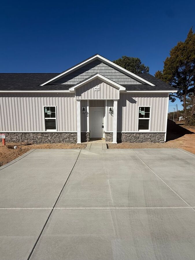 Duplex Coming Soon! Apartments Spring Lake, NC | Rentable