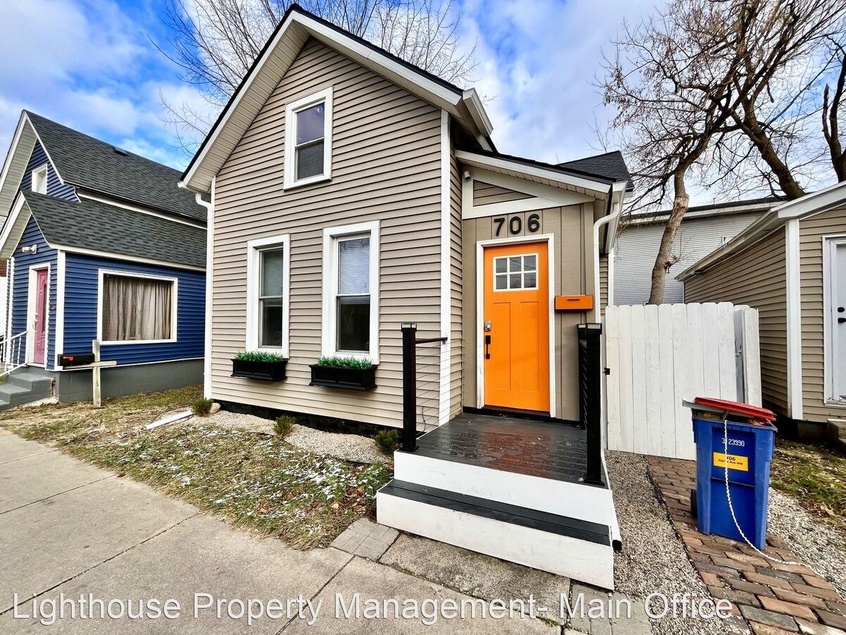 706 Alpine NW Grand Rapids, MI House for Rent | Rentable