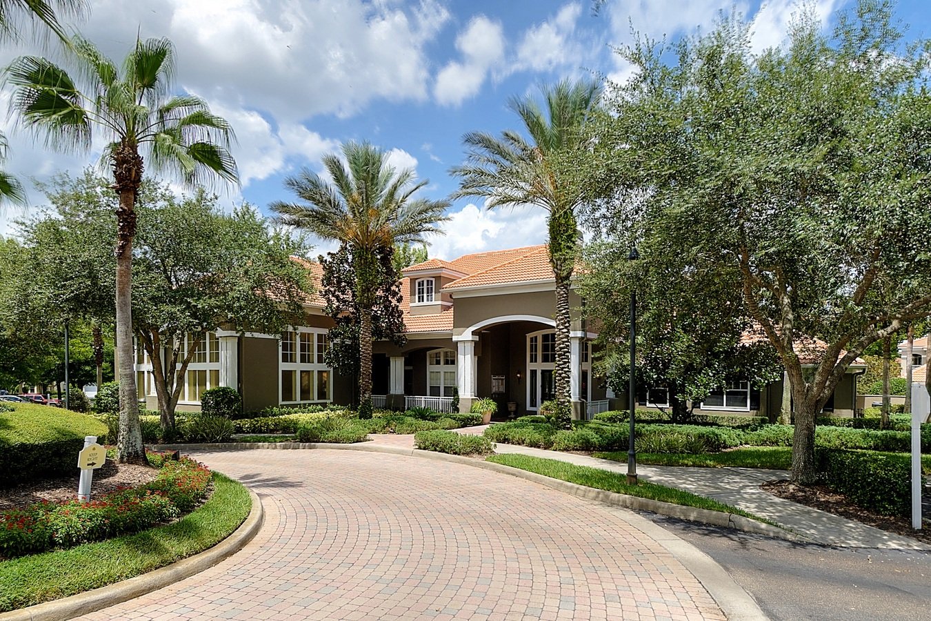 Arbor Lakes Apartments - 100 Arbor Lakes Cir Sanford, FL