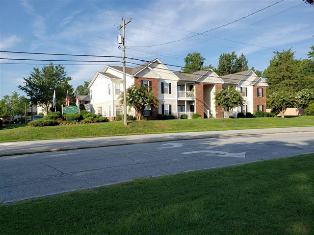 Kingston Ridge Apartments - 1250 Kingston Pl Thomasville, NC