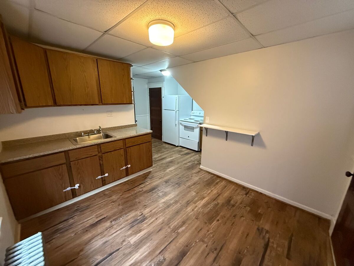 One Broderick Street Apartments Easthampton, MA | Rentable