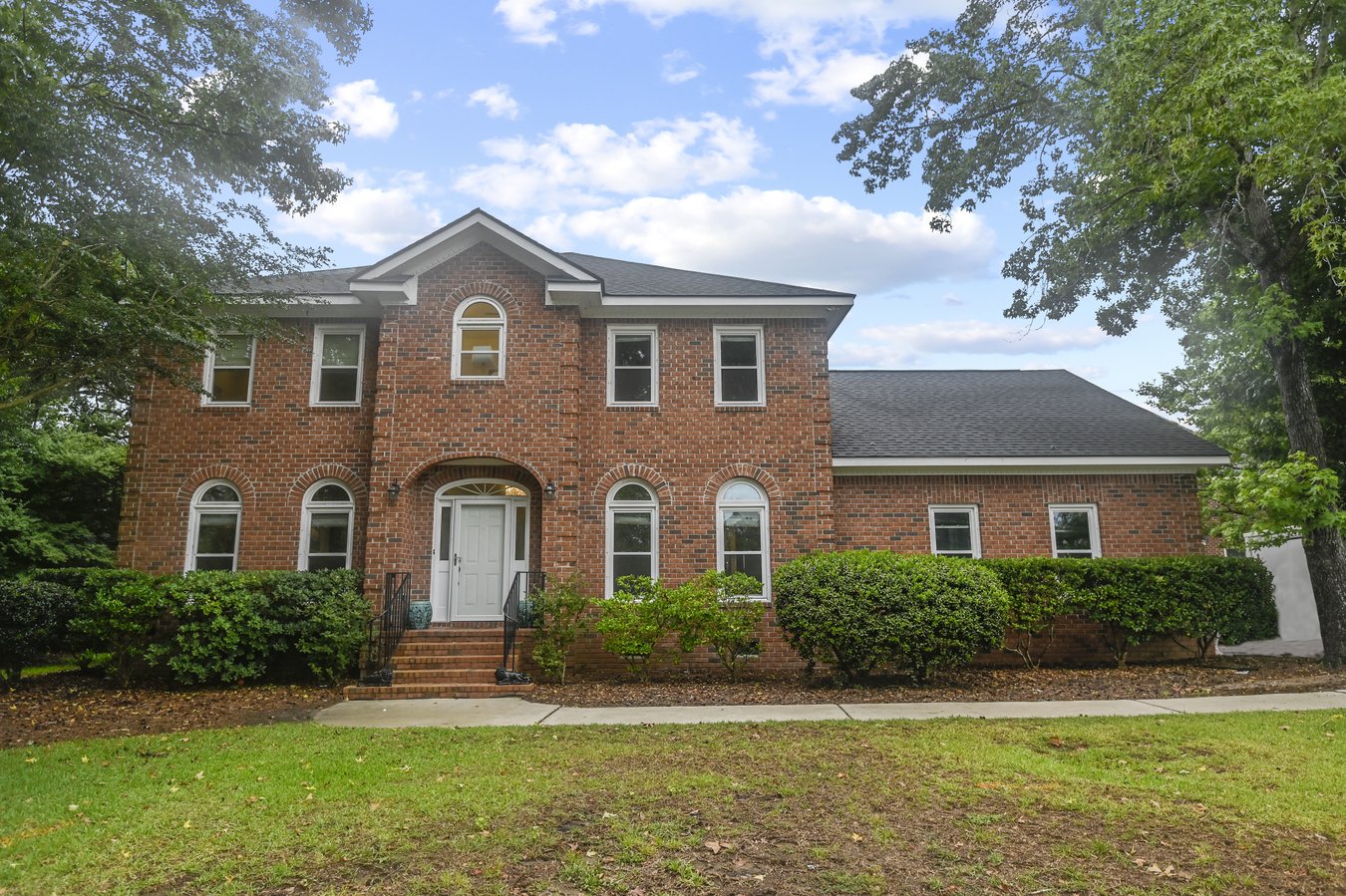 Beautiful Brick Home In Hidden Lakes Apartments Mt Pleasant, SC