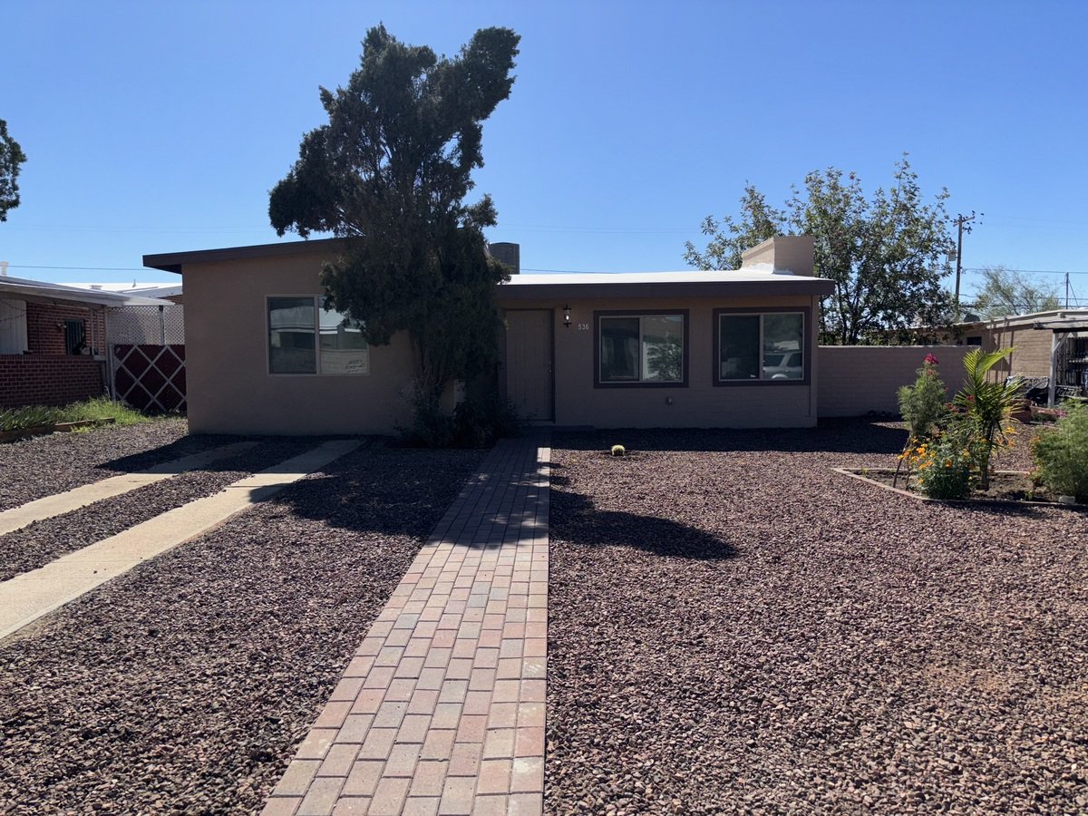 Incredible Home! Minutes From Uofa And... Apartments Tucson, AZ