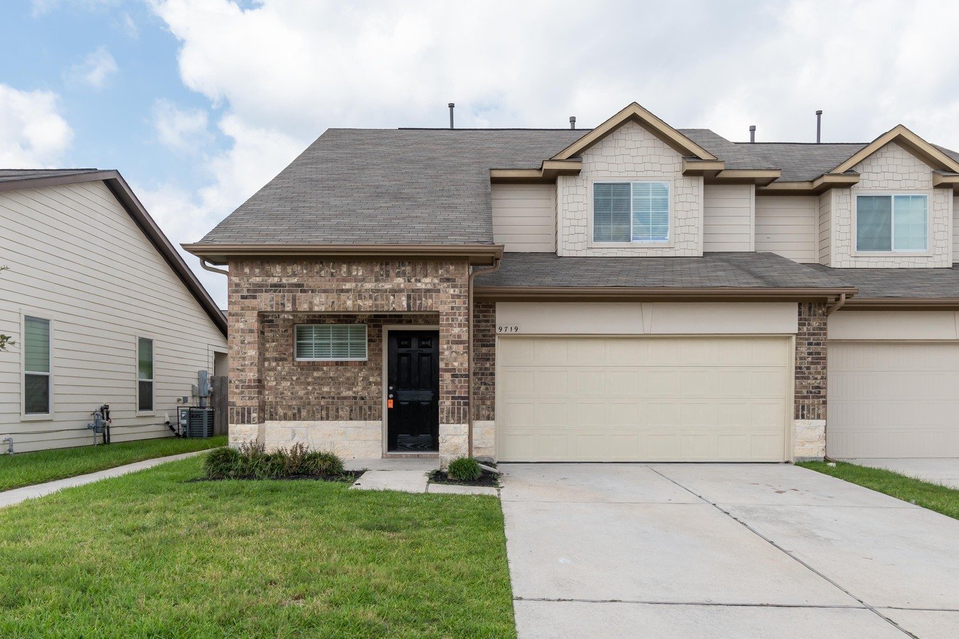 Bavaria - 9719 Floria Ct, Houston, Tx 77044 Apartments Houston, TX