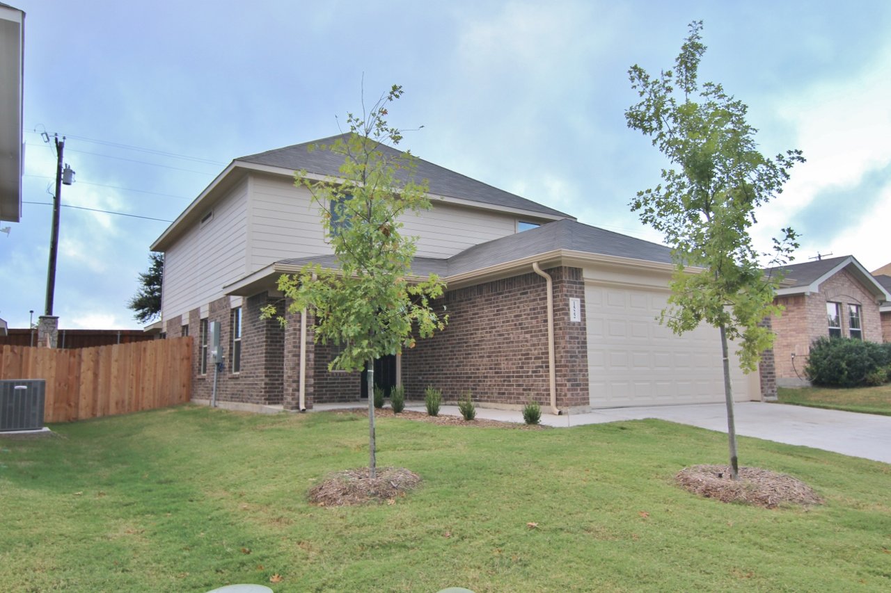 Villages Of Runyon Springs - 1522 Emma Dr,... Apartments Dallas, TX