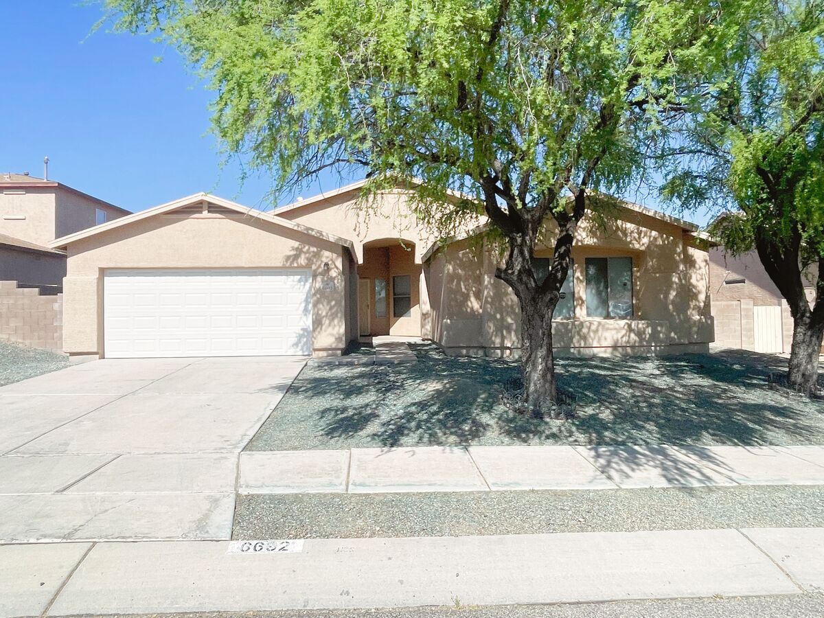 4bd, 2ba Single Level Well Maintained Tucson Home! Apartments Tucson, AZ