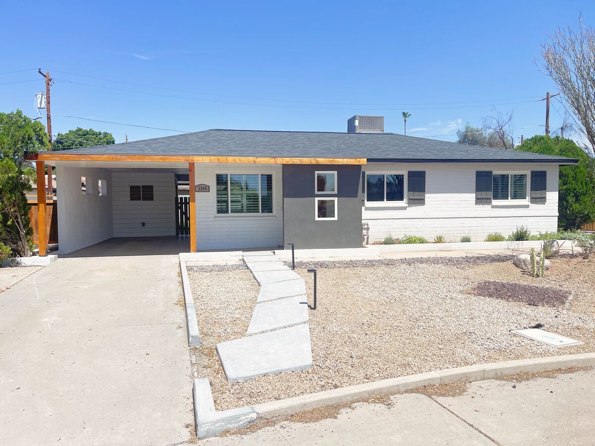 3bd, 2ba Remodeled Phoenix Home! Apartments Phoenix, AZ