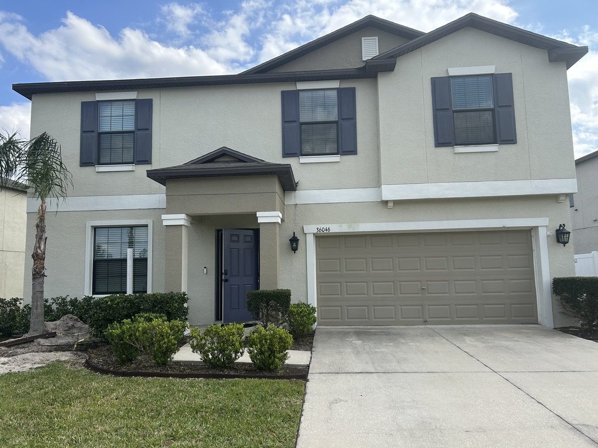 Charming 4-bed, 25-bath Home In Silverado Ranch... Apartments ...