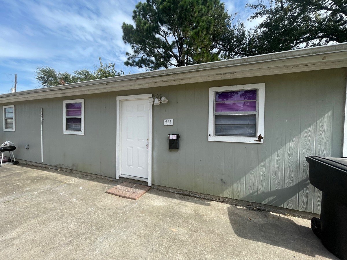 709 N 9Th St Nederland, TX Apartment for Rent | Rentable
