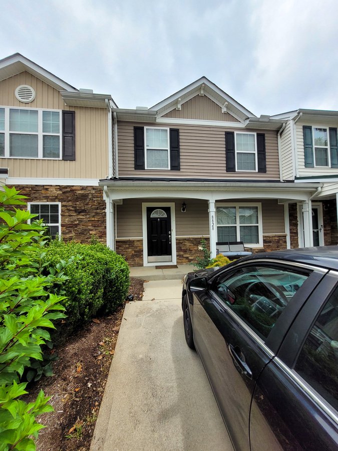 8828 Thornton Garden, Raleigh- Open Layout! Addt... Apartments Raleigh, NC
