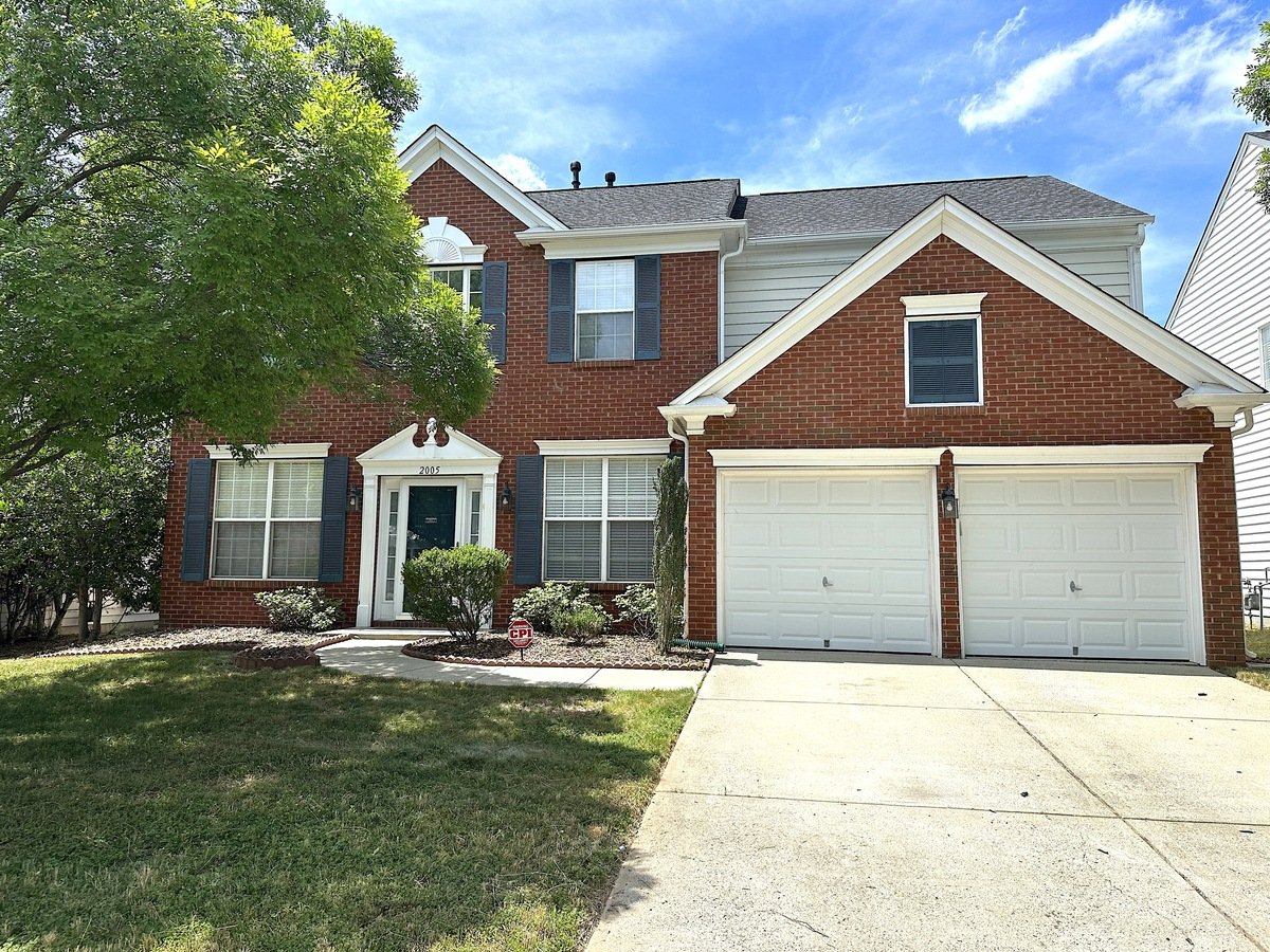 Four Bedroom In Arbor Crest Apartments Charlotte, NC