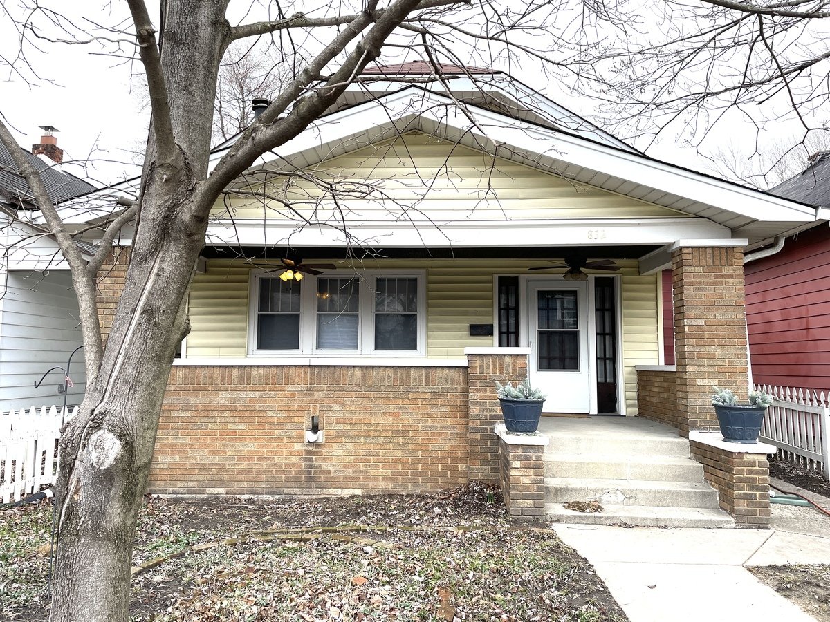 Fletcher Place 1 Bedroom With Office Apartments Indianapolis, IN
