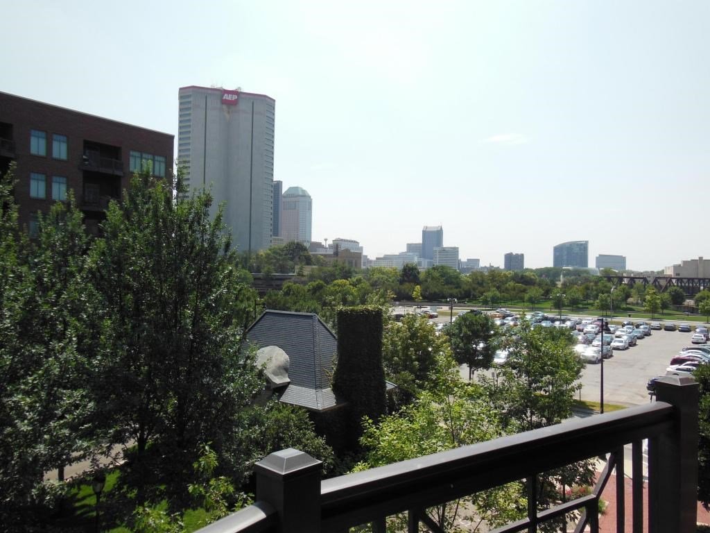 Burnham Square Condominiums Apartments Columbus, OH