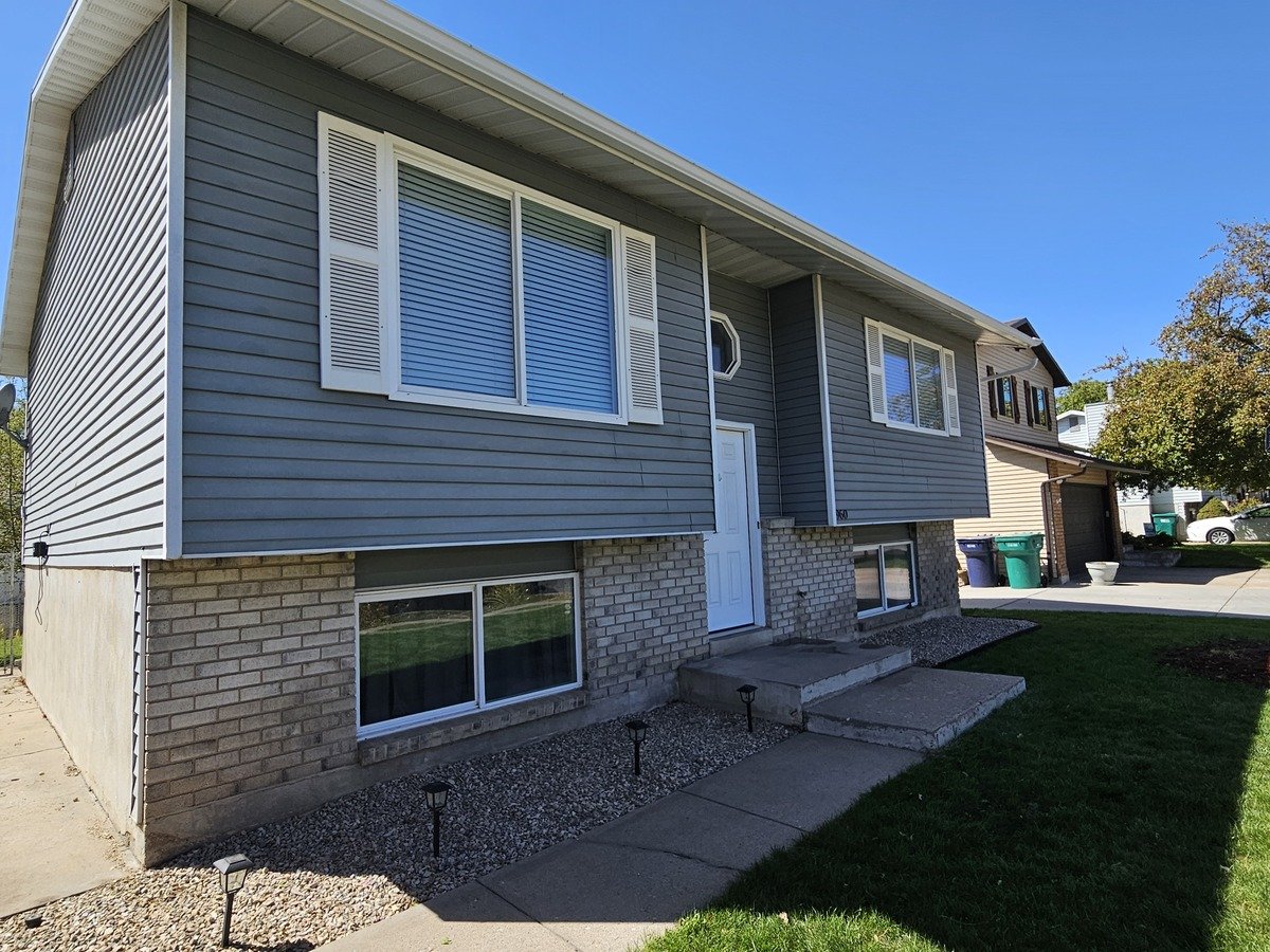 960 S 225 E Layton, UT House for Rent | Rentable