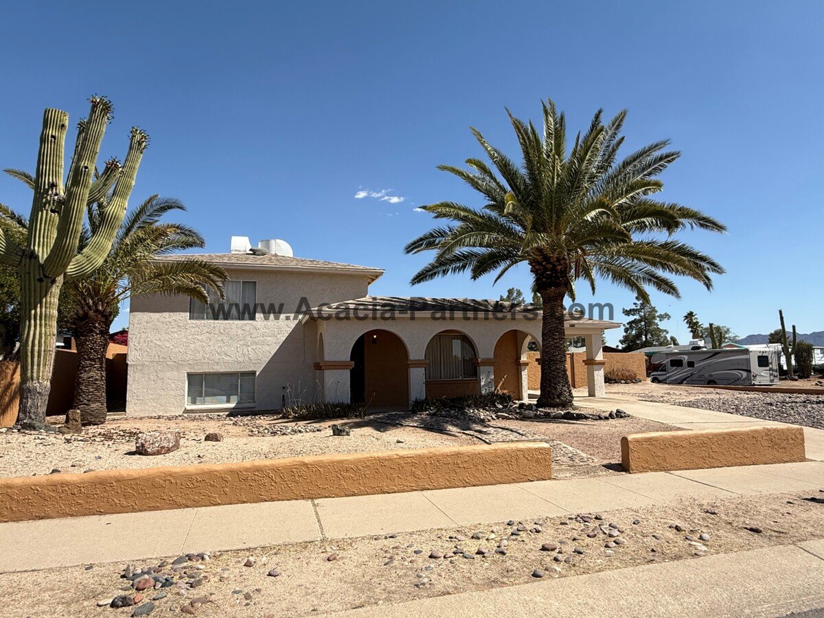 Three Bedroom Multi Level Home Apartments Tucson, AZ