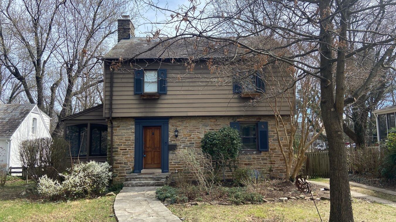 3 Br And 2 Ba Colonial Hunting Ridge Apartments Baltimore, MD