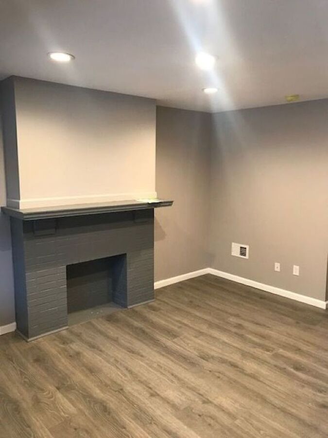 Beautiful 3 Bedroom Row House Apartments Pittsburgh, PA