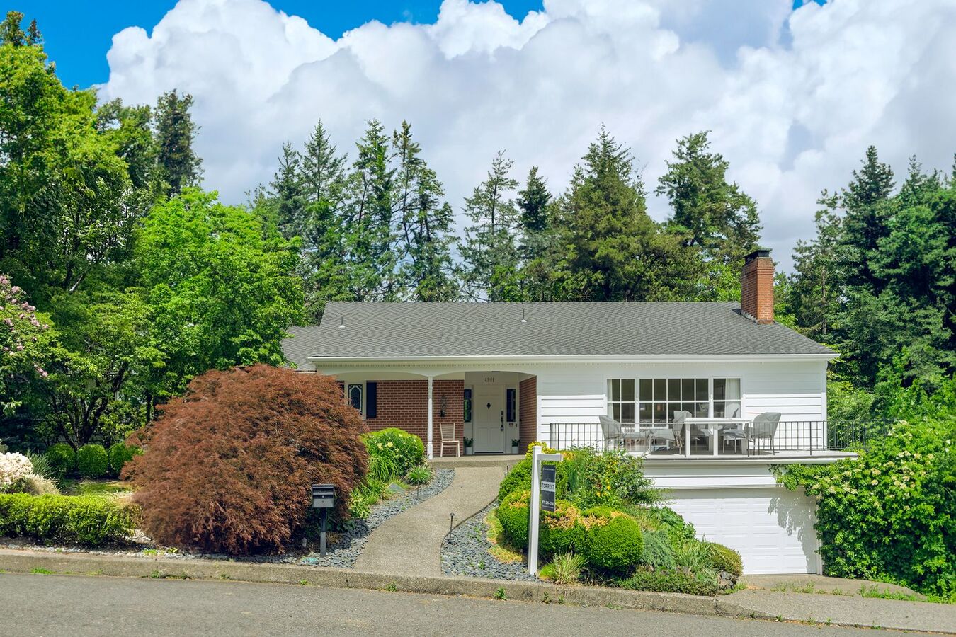 Newly Remodeled Beautiful Traditional Ranch Home... Apartments Portland, OR