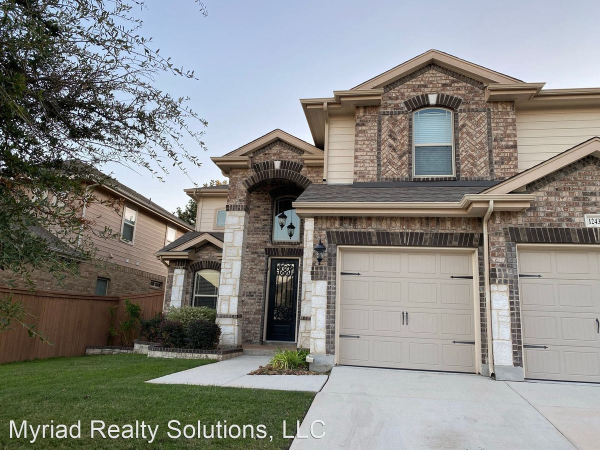 12438 Maverick Rnch San Antonio, TX House for Rent | Rentable