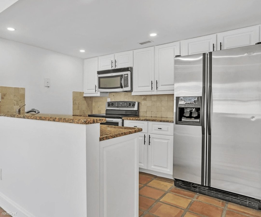 Gables Point Apartments - 6825 SW 45th Ln Miami, FL